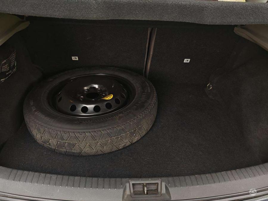 Zils Nissan Qashqai 2007 Viļņa, ar dzinēja tilpumu 2.00 L un nobraukumu 200 tūkst. km par 3850 €, foto 14 vietnē AUTOMOTO.COM.LV