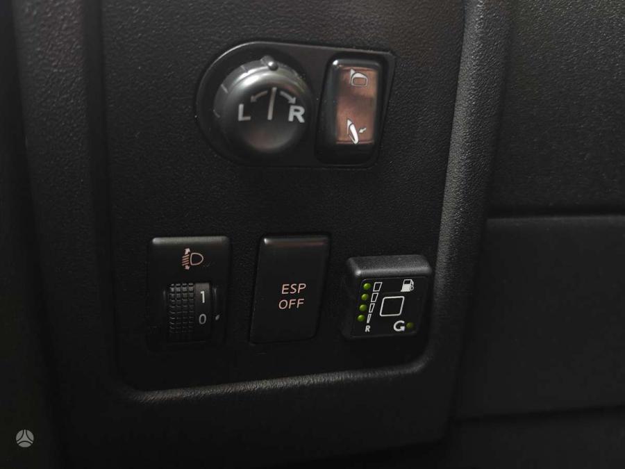 Zils Nissan Qashqai 2007 Viļņa, ar dzinēja tilpumu 2.00 L un nobraukumu 200 tūkst. km par 3850 €, foto 15 vietnē AUTOMOTO.COM.LV