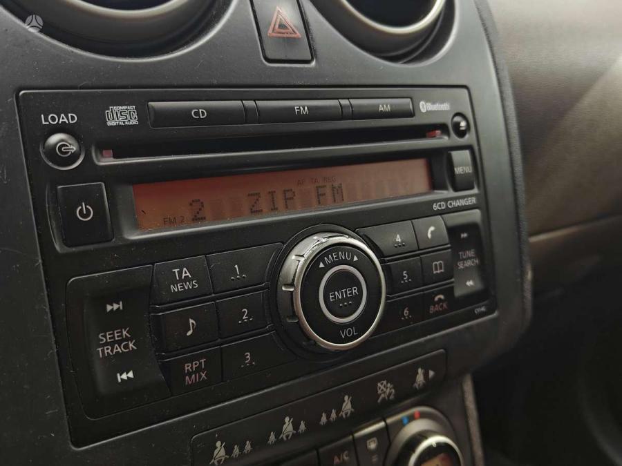 Zils Nissan Qashqai 2007 Viļņa, ar dzinēja tilpumu 2.00 L un nobraukumu 200 tūkst. km par 3850 €, foto 16 vietnē AUTOMOTO.COM.LV