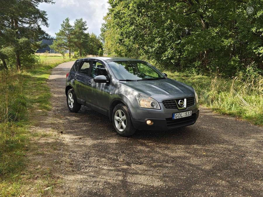 Zils Nissan Qashqai 2007 Viļņa, ar dzinēja tilpumu 2.00 L un nobraukumu 200 tūkst. km par 3850 €, foto 18 vietnē AUTOMOTO.COM.LV