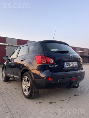 Zils Nissan Qashqai 2008 Liepāja, ar dzinēja tilpumu 2.00 L un nobraukumu 226 tūkst. km par 14480 €, foto 18 vietnē AUTOMOTO.COM.LV