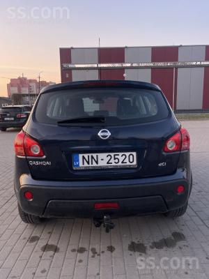 Zils Nissan Qashqai 2008 Liepāja, ar dzinēja tilpumu 2.00 L un nobraukumu 226 tūkst. km par 14480 €, foto 22 vietnē AUTOMOTO.COM.LV