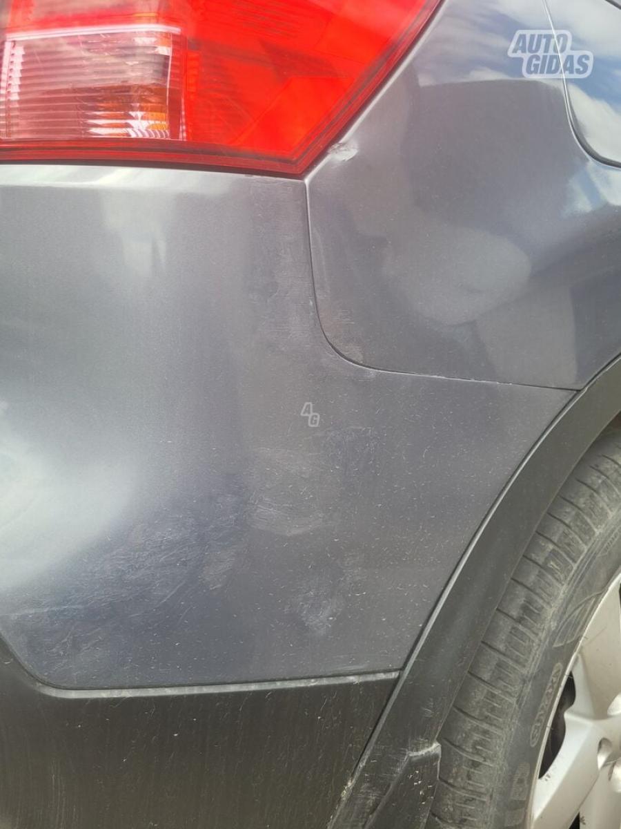 Blue Nissan Qashqai 2008 in Klaipeda, with an engine capacity of 1.50 L and mileage of 238 thousand km for 2700 €, photo 8 on AUTOMOTO.COM.LV