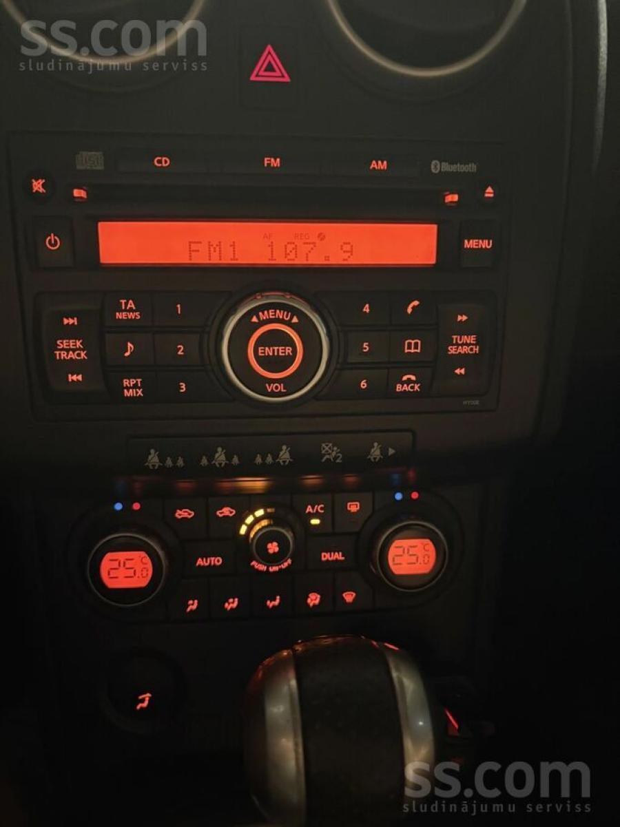 Zils Nissan Qashqai 2008 Rīga, ar dzinēja tilpumu 2.00 L un nobraukumu 299 tūkst. km par 3800 €, foto 17 vietnē AUTOMOTO.COM.LV