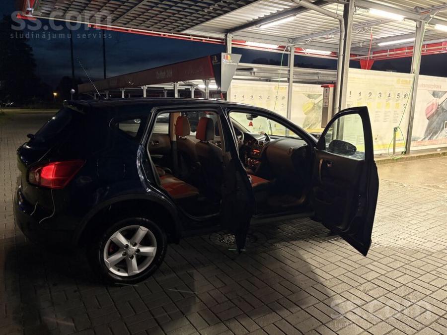 Zils Nissan Qashqai 2008 Rīga, ar dzinēja tilpumu 2.00 L un nobraukumu 300 tūkst. km par 3800 €, foto 5 vietnē AUTOMOTO.COM.LV