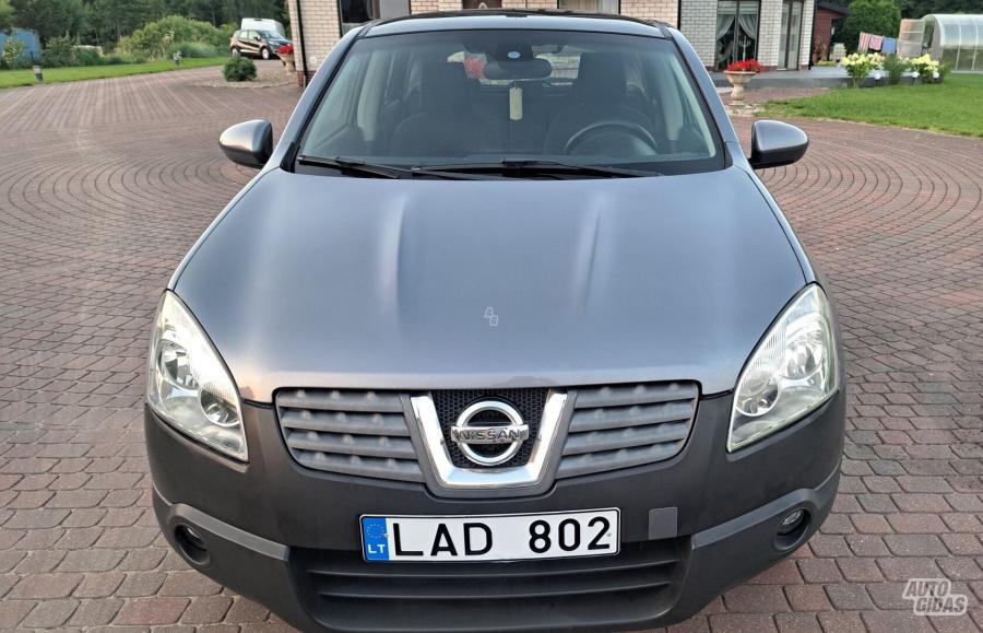 Blue Nissan Qashqai 2008 in Taurage, with an engine capacity of 1.50 L and mileage of 172 thousand km for 3500 €, photo 1 on AUTOMOTO.COM.LV