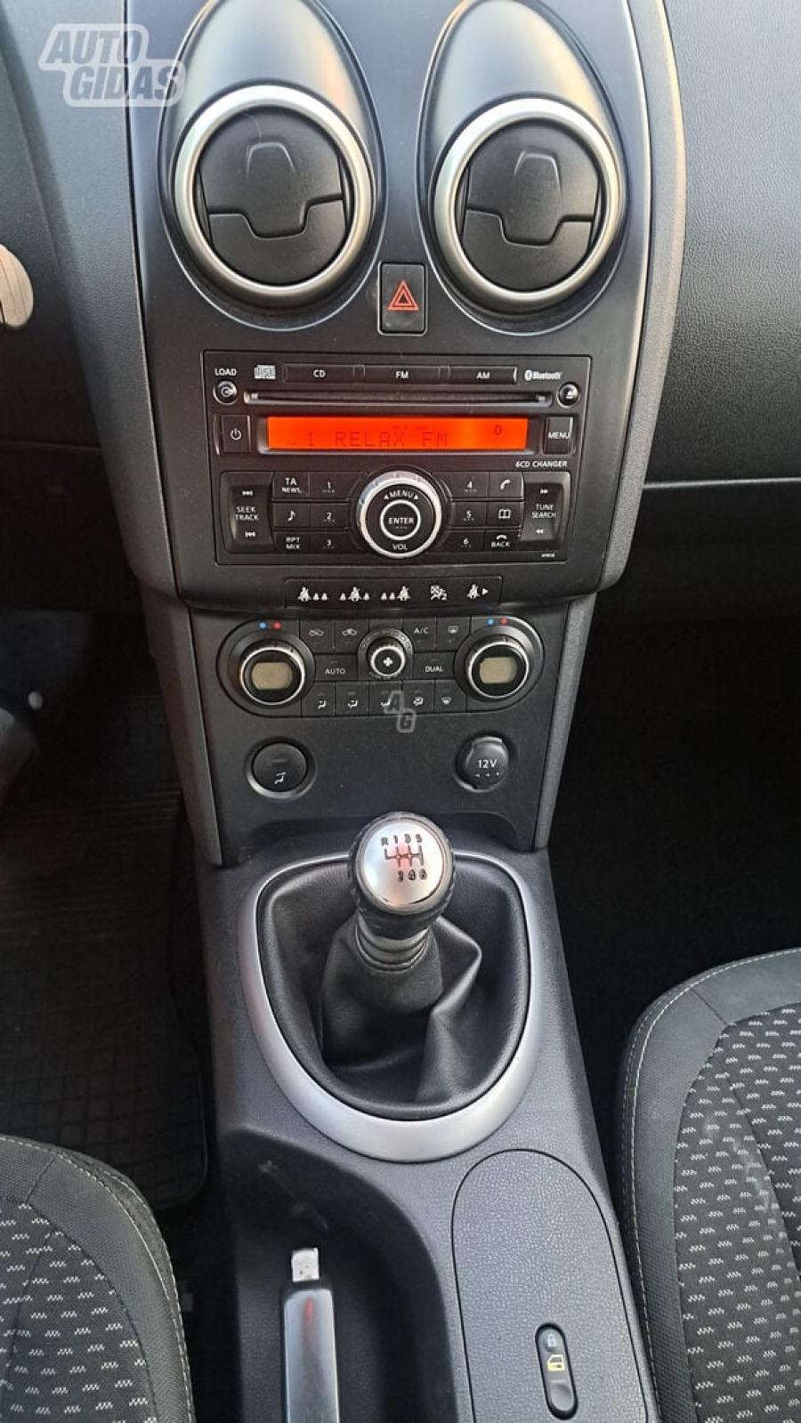 Blue Nissan Qashqai 2008 in Taurage, with an engine capacity of 1.50 L and mileage of 172 thousand km for 3500 €, photo 22 on AUTOMOTO.COM.LV
