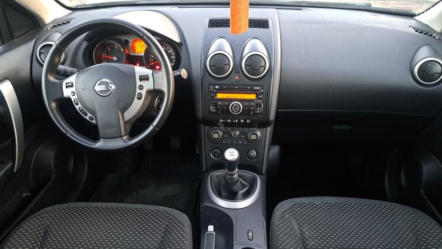 Blue Nissan Qashqai 2008 in Taurage, with an engine capacity of 1.50 L and mileage of 172 thousand km for 3500 €, photo 25 on AUTOMOTO.COM.LV
