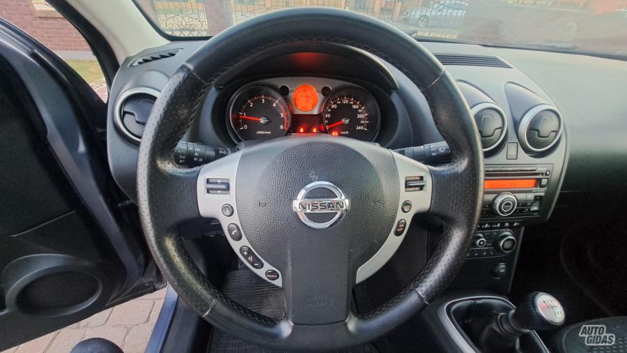 Blue Nissan Qashqai 2008 in Taurage, with an engine capacity of 1.50 L and mileage of 172 thousand km for 3500 €, photo 31 on AUTOMOTO.COM.LV