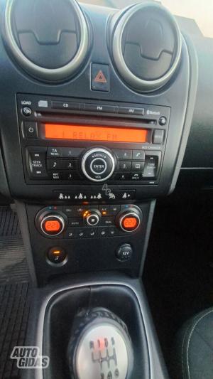 Blue Nissan Qashqai 2008 in Taurage, with an engine capacity of 1.50 L and mileage of 172 thousand km for 3500 €, photo 32 on AUTOMOTO.COM.LV