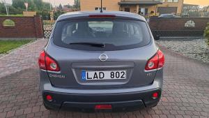 Blue Nissan Qashqai 2008 in Taurage, with an engine capacity of 1.46 L and mileage of 172 thousand km for 3300 €, photo 6 on AUTOMOTO.COM.LV