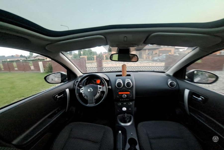 Blue Nissan Qashqai 2008 in Taurage, with an engine capacity of 1.46 L and mileage of 172 thousand km for 3300 €, photo 24 on AUTOMOTO.COM.LV