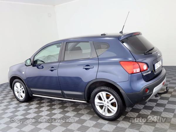 Blue Nissan Qashqai 2008 in Tallinn, with an engine capacity of 1.50 L and mileage of 319 thousand km for 2199 €, photo 5 on AUTOMOTO.COM.LV