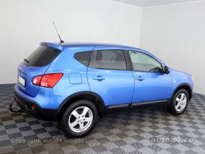 Blue Nissan Qashqai 2009 in Tallinn, with an engine capacity of 1.50 L and mileage of 379 thousand km for 1899 €, photo 3 on AUTOMOTO.COM.LV