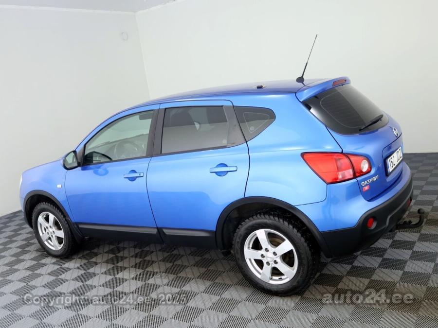 Blue Nissan Qashqai 2009 in Tallinn, with an engine capacity of 1.50 L and mileage of 379 thousand km for 1899 €, photo 4 on AUTOMOTO.COM.LV
