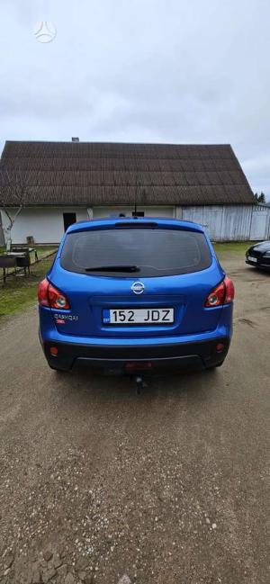 Blue Nissan Qashqai 2009 in Mazeikiai, with an engine capacity of 1.46 L and mileage of 380 thousand km for 4000 €, photo 6 on AUTOMOTO.COM.LV