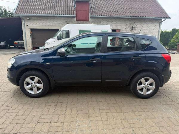 Blue Nissan Qashqai 2009 in Siauliai, with an engine capacity of 1.46 L and mileage of 252 thousand km for 3950 €, photo 7 on AUTOMOTO.COM.LV