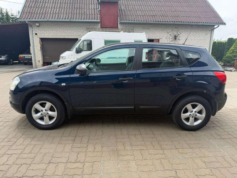 Blue Nissan Qashqai 2009 in Siauliai, with an engine capacity of 1.46 L and mileage of 252 thousand km for 3950 €, photo 8 on AUTOMOTO.COM.LV