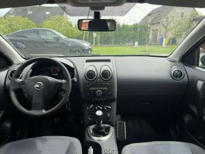 Blue Nissan Qashqai 2009 in Siauliai, with an engine capacity of 1.46 L and mileage of 252 thousand km for 3950 €, photo 16 on AUTOMOTO.COM.LV