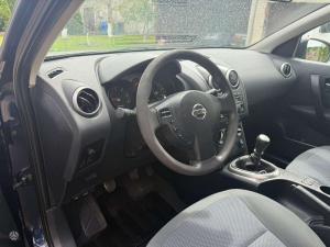 Blue Nissan Qashqai 2009 in Siauliai, with an engine capacity of 1.46 L and mileage of 252 thousand km for 3950 €, photo 19 on AUTOMOTO.COM.LV