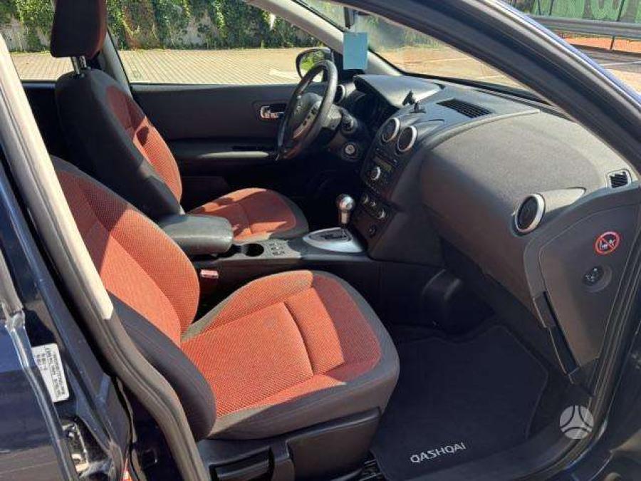 Zils Nissan Qashqai 2009 Viļņa, ar dzinēja tilpumu 2.00 L un nobraukumu 267 tūkst. km par 4200 €, foto 9 vietnē AUTOMOTO.COM.LV