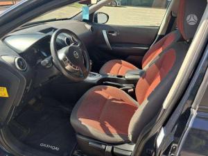 Zils Nissan Qashqai 2009 Viļņa, ar dzinēja tilpumu 2.00 L un nobraukumu 267 tūkst. km par 4200 €, foto 10 vietnē AUTOMOTO.COM.LV