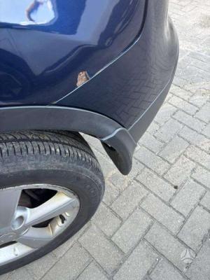 Zils Nissan Qashqai 2009 Viļņa, ar dzinēja tilpumu 2.00 L un nobraukumu 267 tūkst. km par 4200 €, foto 17 vietnē AUTOMOTO.COM.LV