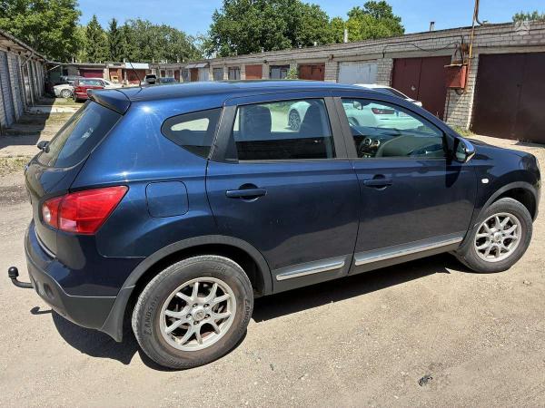 Zils Nissan Qashqai 2010 Kretinga, ar dzinēja tilpumu 1.60 L un nobraukumu 300 tūkst. km par 4399 €, foto 5 vietnē AUTOMOTO.COM.LV