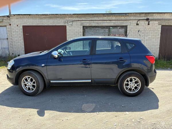 Zils Nissan Qashqai 2010 Kretinga, ar dzinēja tilpumu 1.60 L un nobraukumu 300 tūkst. km par 4399 €, foto 9 vietnē AUTOMOTO.COM.LV