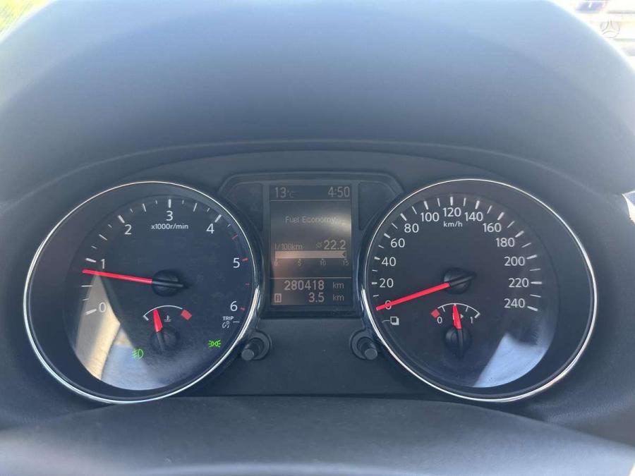 Blue Nissan Qashqai 2010 in Siauliai, with an engine capacity of 1.50 L and mileage of 280 thousand km for 4400 €, photo 19 on AUTOMOTO.COM.LV