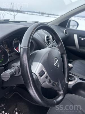 Zils Nissan Qashqai 2011 Daugavpils, ar dzinēja tilpumu 1.50 L un nobraukumu 209 tūkst. km par 5150 €, foto 12 vietnē AUTOMOTO.COM.LV