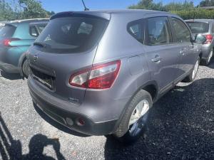Blue Nissan Qashqai 2011 in Riga, with an engine capacity of 1.50 L and mileage of 192 thousand km for 5995 €, photo 3 on AUTOMOTO.COM.LV