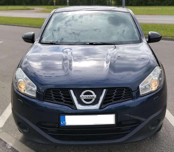 Blue Nissan Qashqai 2011 in Panevezys, with an engine capacity of 1.46 L and mileage of 242 thousand km for 4850 €, photo 3 on AUTOMOTO.COM.LV