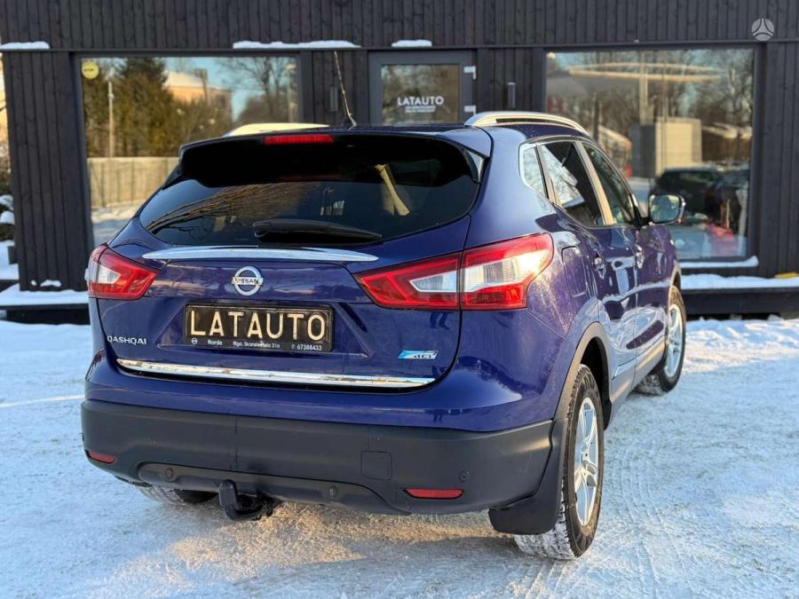 Zils Nissan Qashqai 2014 Rīga, ar dzinēja tilpumu 1.60 L un nobraukumu 150 tūkst. km par 8500 €, foto 4 vietnē AUTOMOTO.COM.LV