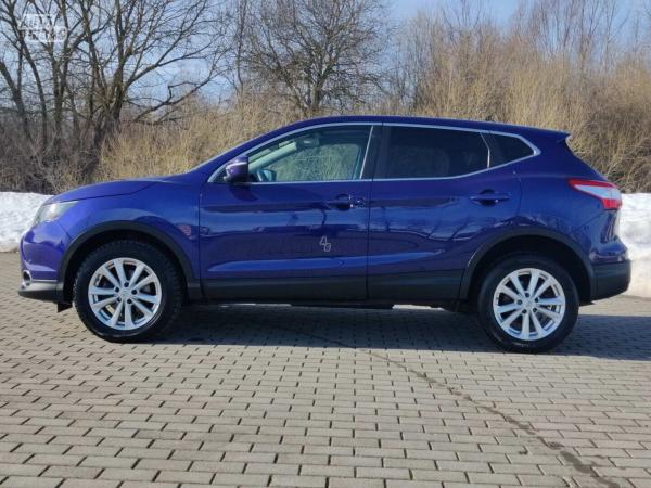 Blue Nissan Qashqai 2014 in Siauliai, with an engine capacity of 1.60 L and mileage of 239 thousand km for 8500 €, photo 8 on AUTOMOTO.COM.LV
