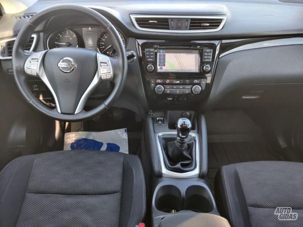 Blue Nissan Qashqai 2014 in Siauliai, with an engine capacity of 1.60 L and mileage of 239 thousand km for 8500 €, photo 9 on AUTOMOTO.COM.LV
