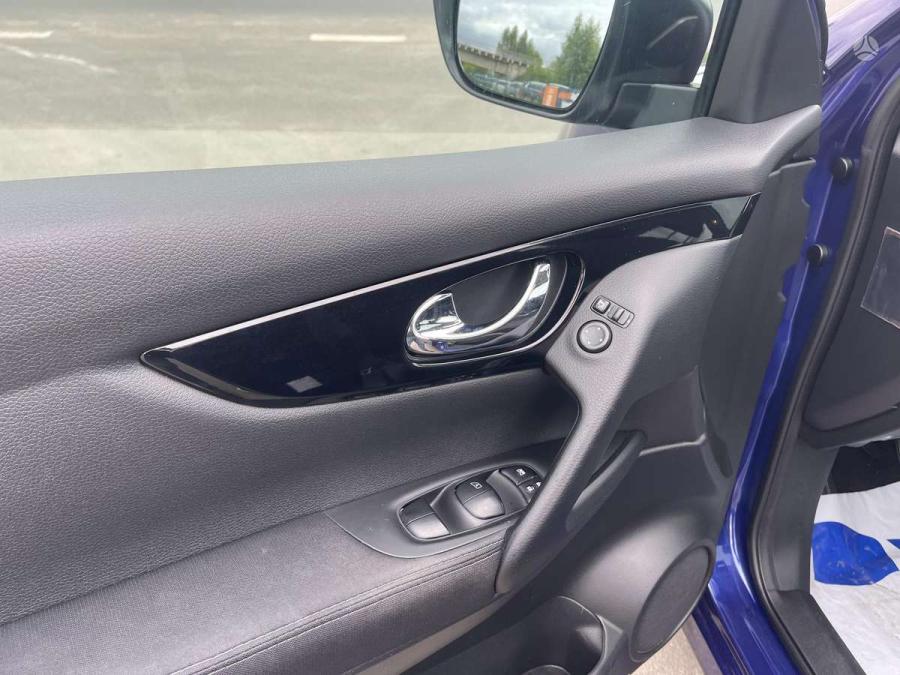 Blue Nissan Qashqai 2014 in Kaunas, with an engine capacity of 1.46 L and mileage of 214 thousand km for 7550 €, photo 12 on AUTOMOTO.COM.LV