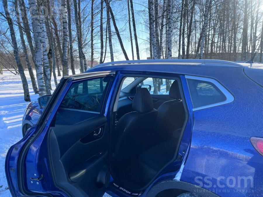Blue Nissan Qashqai 2015 in Riga, with an engine capacity of 1.20 L and mileage of 186 thousand km for 7390 €, photo 7 on AUTOMOTO.COM.LV