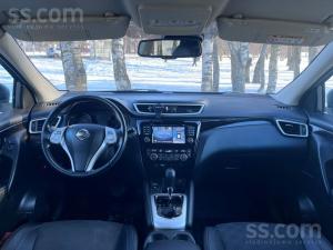 Blue Nissan Qashqai 2015 in Riga, with an engine capacity of 1.20 L and mileage of 186 thousand km for 7390 €, photo 11 on AUTOMOTO.COM.LV