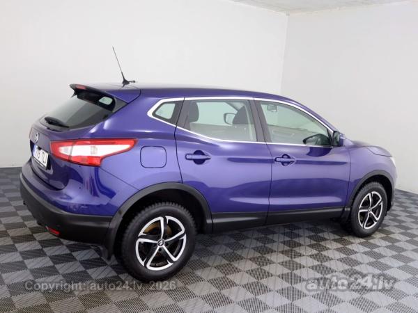 Blue Nissan Qashqai 2015 in Tallinn, with an engine capacity of 1.20 L and mileage of 125 thousand km for 5999 €, photo 3 on AUTOMOTO.COM.LV