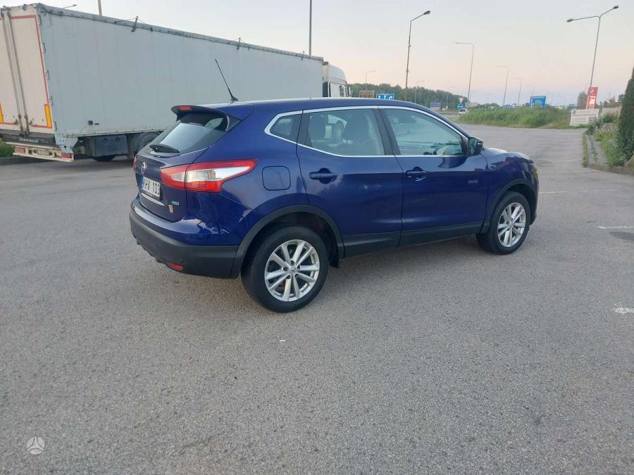 Zils Nissan Qashqai 2015 Viļņa, ar dzinēja tilpumu 1.46 L un nobraukumu 370 tūkst. km par 6600 €, foto 4 vietnē AUTOMOTO.COM.LV