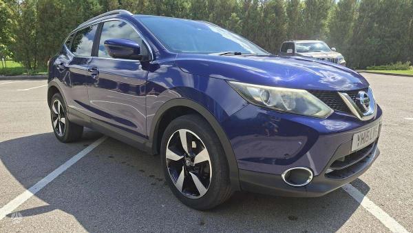 Blue Nissan Qashqai 2015 in Siauliai, with an engine capacity of 1.46 L and mileage of 118 thousand km for 2700 €, photo 3 on AUTOMOTO.COM.LV