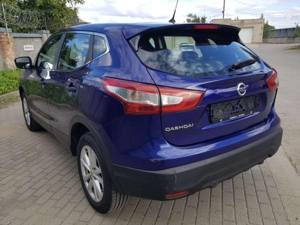Blue Nissan Qashqai 2015 in Siauliai, with an engine capacity of 1.46 L and mileage of 188 thousand km for 6950 €, photo 7 on AUTOMOTO.COM.LV