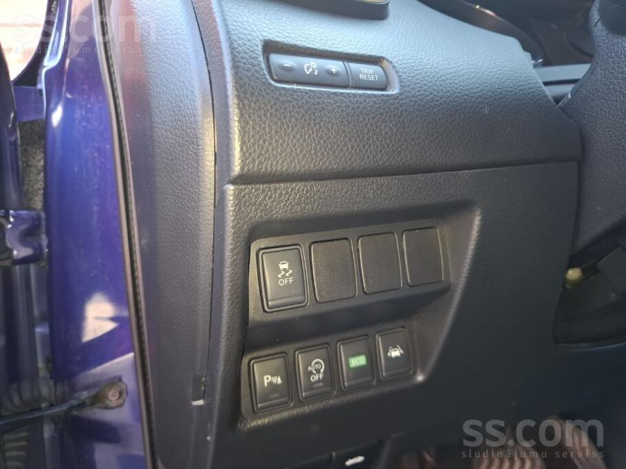 Zils Nissan Qashqai 2015 Rīga, ar dzinēja tilpumu 1.60 L un nobraukumu 150 tūkst. km par 6400 €, foto 8 vietnē AUTOMOTO.COM.LV