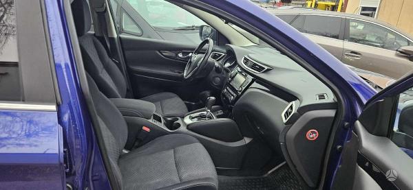 Blue Nissan Qashqai 2017 in Marijampole, with an engine capacity of 1.60 L and mileage of 188 thousand km for 9500 €, photo 11 on AUTOMOTO.COM.LV