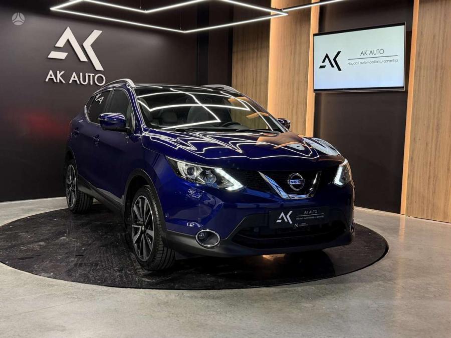 Blue Nissan Qashqai 2017 in Kaunas, with an engine capacity of 1.20 L and mileage of 124 thousand km for 10990 €, photo 3 on AUTOMOTO.COM.LV