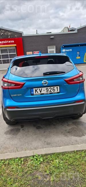 Zils Nissan Qashqai 2017 Rīga, ar dzinēja tilpumu 1.60 L un nobraukumu 80 tūkst. km par 13500 €, foto 9 vietnē AUTOMOTO.COM.LV