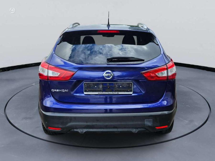 Blue Nissan Qashqai 2017 in Marijampole, with an engine capacity of 1.60 L and mileage of 189 thousand km for 8900 €, photo 7 on AUTOMOTO.COM.LV