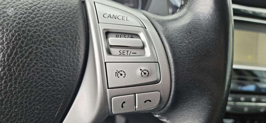 Blue Nissan Qashqai 2017 in Marijampole, with an engine capacity of 1.60 L and mileage of 189 thousand km for 8900 €, photo 17 on AUTOMOTO.COM.LV