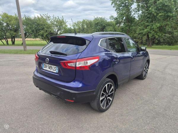 Blue Nissan Qashqai 2017 in Vilnius, with an engine capacity of 1.20 L and mileage of 114 thousand km for 9500 €, photo 4 on AUTOMOTO.COM.LV